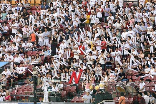 2012 꼬꼬면 프로야구?...KBO "계약 확정 아니다" : 네이트 스포츠