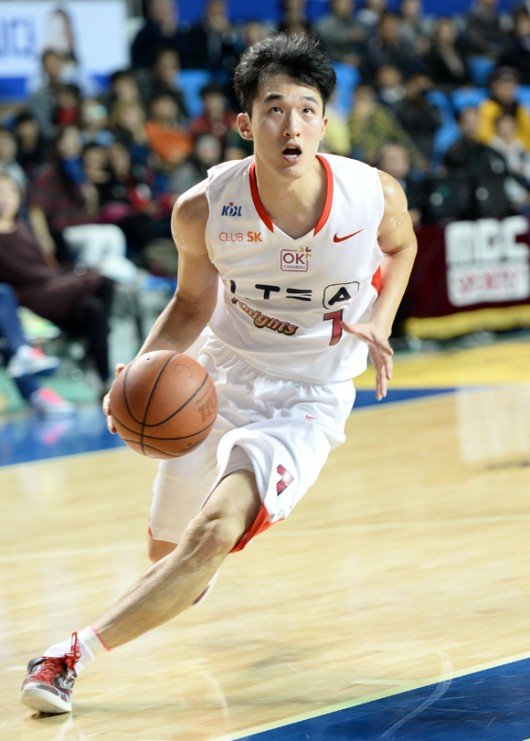 '변기훈 17점' SK, KCC 꺾고 전 구단 승리 달성(종합) : 네이트 스포츠