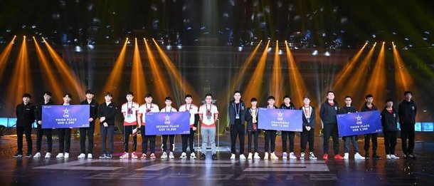 스마일게이트 주최 'CFS 2018-크로스파이어 레전드' 대회, 중국 Q9팀 우승 : 네이트 뉴스
