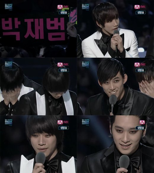 2009 'MAMA', 2PM 올해의 가수상 수상 "재범아 사랑해" : 네이트 연예