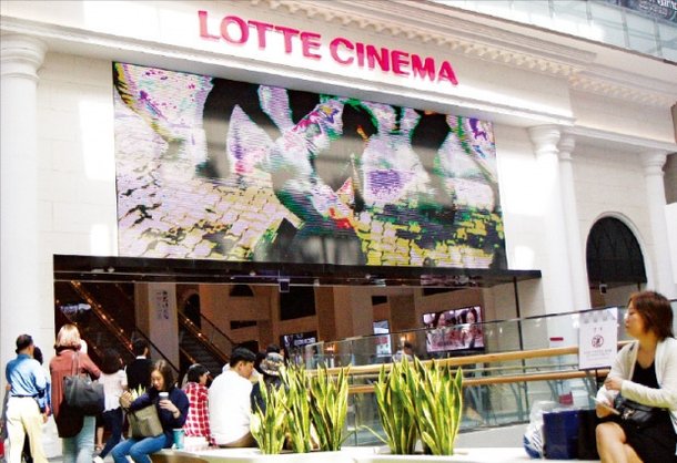 극장가 스크린 전쟁…CGV 1000개 돌파, 롯데는 800개 '급가속' : 네이트 연예