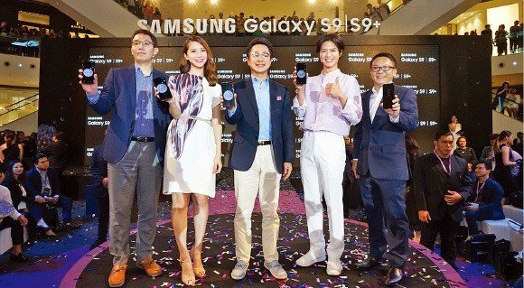 갤S9 70개국 동시 출격…교체 수요 이끌어낼까 : 네이트 뉴스