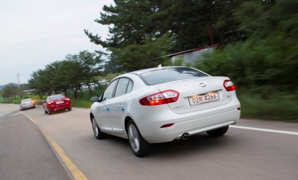 '아반떼 떨고 있니?', 고연비 무장한 뉴SM3의 반격 : 네이트 뉴스