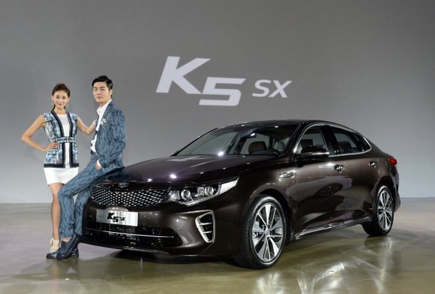 '2개의 얼굴·5가지 심장' 신형 K5 출시 : 네이트 뉴스