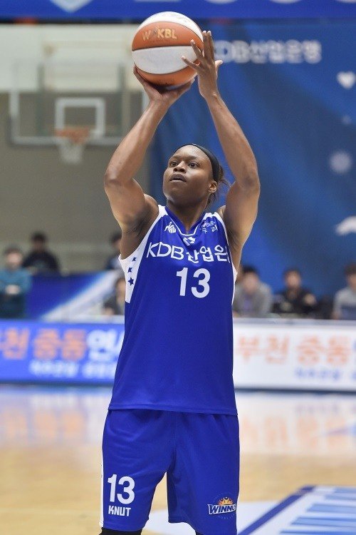 [WKBL] KDB생명, KB 꺾고 최하위 탈출 : 네이트 뉴스