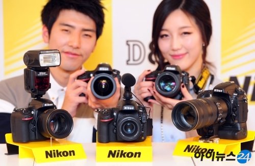 '3천630만 초고화소' 니콘 풀프레임 DSLR 'D800' 공개 : 네이트 뉴스