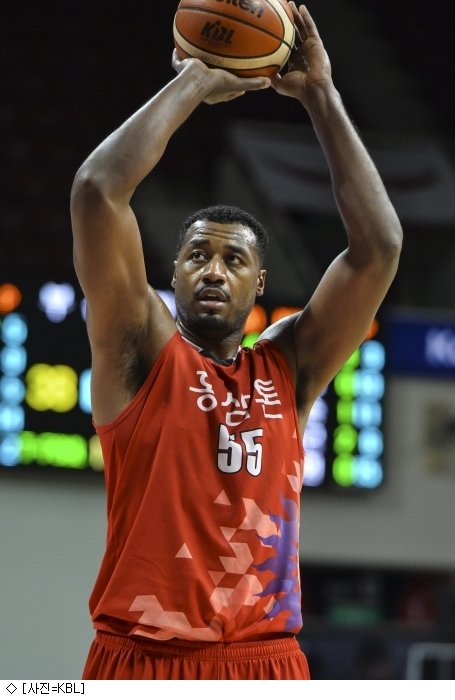 '사이먼 23점' KGC, KT 꺾고 연패 탈출 : 네이트 스포츠