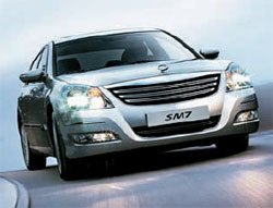 [타봤습니다/SM7 뉴아트(2.3LE)] 중후해진 외관 … 부드러운 회전 돋보여 : 네이트 뉴스