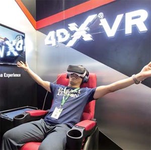 [매거진M | 고석희 기자의 블링블링] '4DX VR' 극장의 미래에 청사진을 제시하다 : 네이트 연예