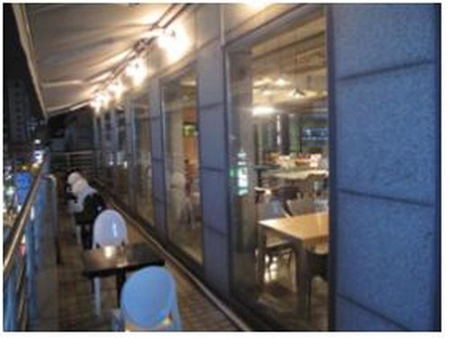 뒤돌아서 사람들을 찾는 느린 공간, 커뮤니티 카페 '슬로비' : 네이트 뉴스