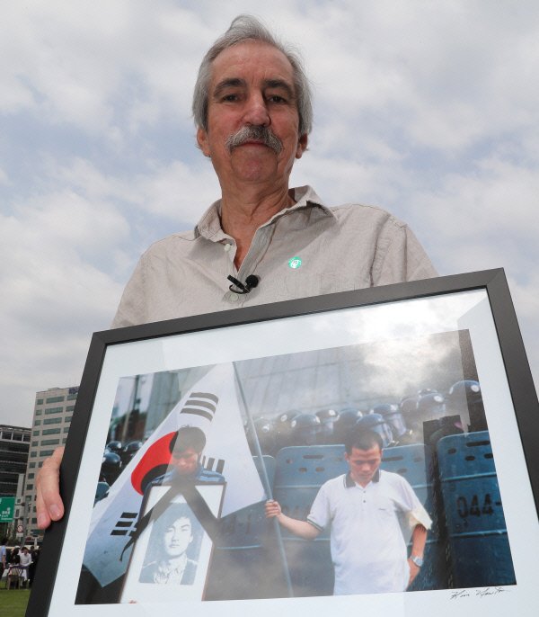 [30th Anniversary of the June Democracy Movement] "Watching the ...