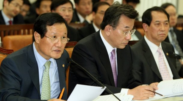 MSF Minister: “Bernanke’s Remark Isn’t Targeted at S. Korea” : 네이트 뉴스
