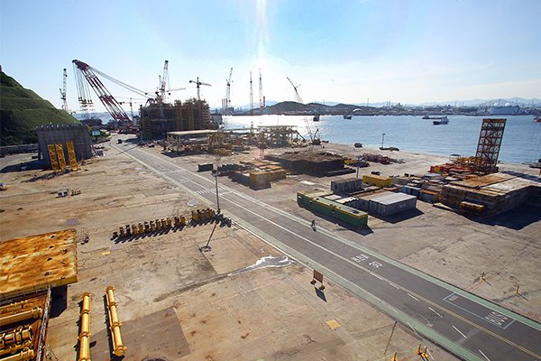 HHI to assign work to offshore dock, majority jobs still at risk : 네이트 뉴스