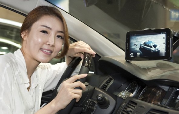 르노삼성, 4월 SM5·SM7 구매시 '갤럭시탭' 증정 : 네이트 뉴스