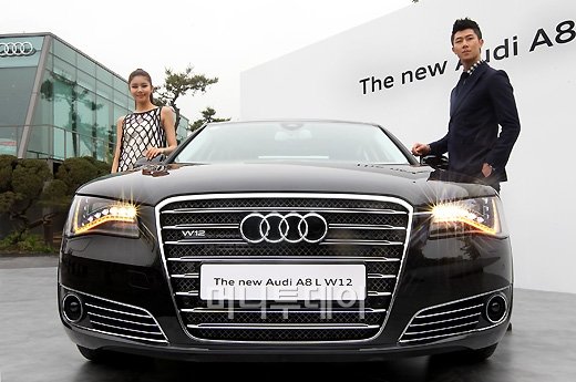 [사진]눈부신 럭셔리카 '뉴 아우디 A8L W12' 출시 : 네이트 뉴스