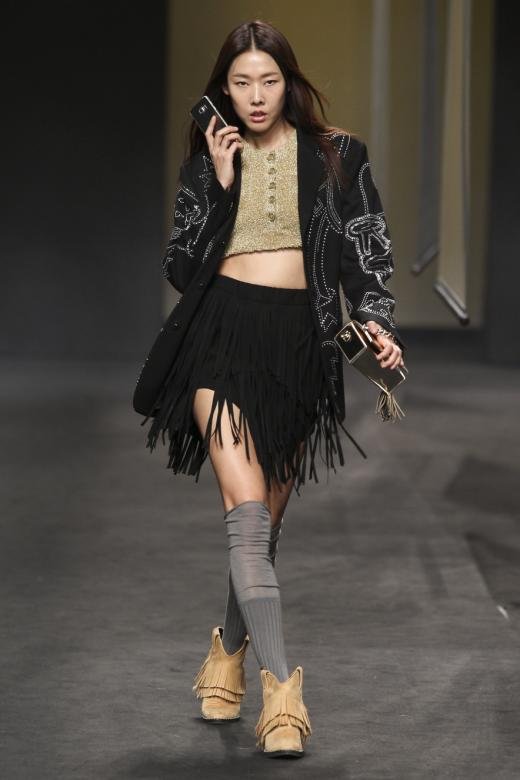 '2015FW서울패션위크' 5일차, 다양한 스펙트럼의 패션쇼 진행 : 네이트 뉴스