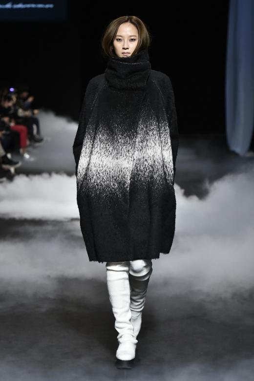 '2015FW서울패션위크' 5일차, 다양한 스펙트럼의 패션쇼 진행 : 네이트 뉴스