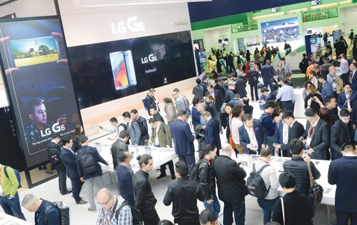 [MWC2017 결산-상] 트렌드로 본 모바일의 진화 : 네이트 뉴스