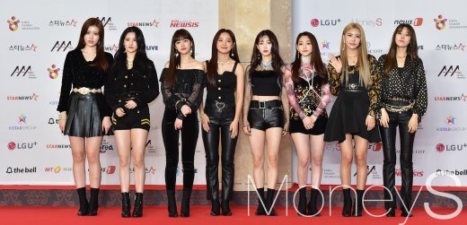 [2018 AAA 시상식] KARD·우주소녀·구구단, 가수부문 뉴웨이브상 수상 : 네이트 뉴스