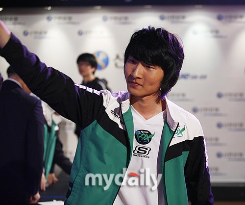 '박세정 마무리' 위메이드, SKT 꺾고 연패 탈출 : 네이트 스포츠