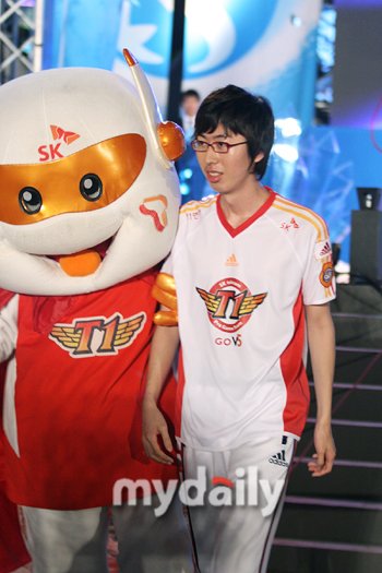 [Final 2차전] SKT 정명훈, 강력한 뒷심으로 구성훈 격파 (5세트) : 네이트 스포츠