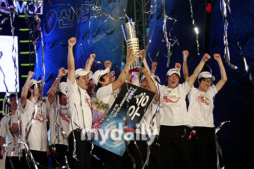 '이영호 MVP' KT, 창단 10년 한 풀었다(종합) : 네이트 스포츠