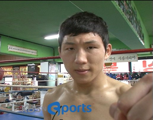 김지훈, IBF 세계챔피언 실패…바스케스에 판정패 : 네이트 스포츠