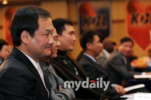 [MD포토] 유재학 감독, '귀화혼혈선수는 4순위' : 네이트 스포츠