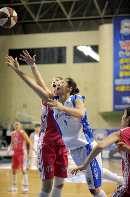 우리은행 양지희, WKBL 4라운드 MVP 선정 : 네이트 스포츠