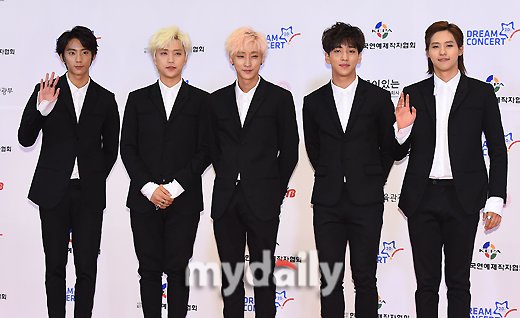 B1A4, 7월 중순 컴백…'론리' 이어 올해 두 번째 출격 : 네이트 연예