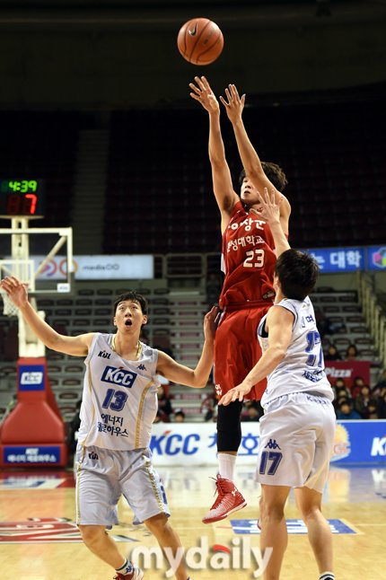 [MD포토] KGC 전상현 '추격의 신호탄' : 네이트 스포츠