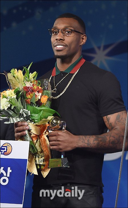 2015 KBL 외국선수 트라이아웃, 라틀리프 등 331명 초청 : 네이트 스포츠