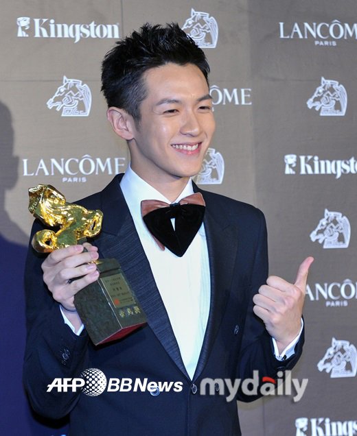 '마약 파동' 가진동, 15개월 만에 타이완서 영화로 컴백 : 네이트 연예