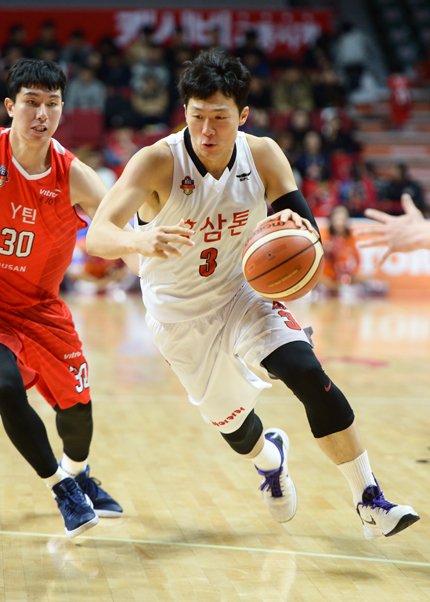 '117점 폭발' KGC, KT 40점차 대파…KT 10연패 : 네이트 스포츠