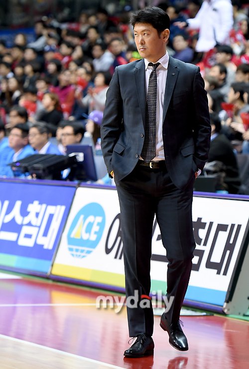 '5연패 수렁' KCC 추승균 감독 "3Q까진 좋은데…" : 네이트 스포츠