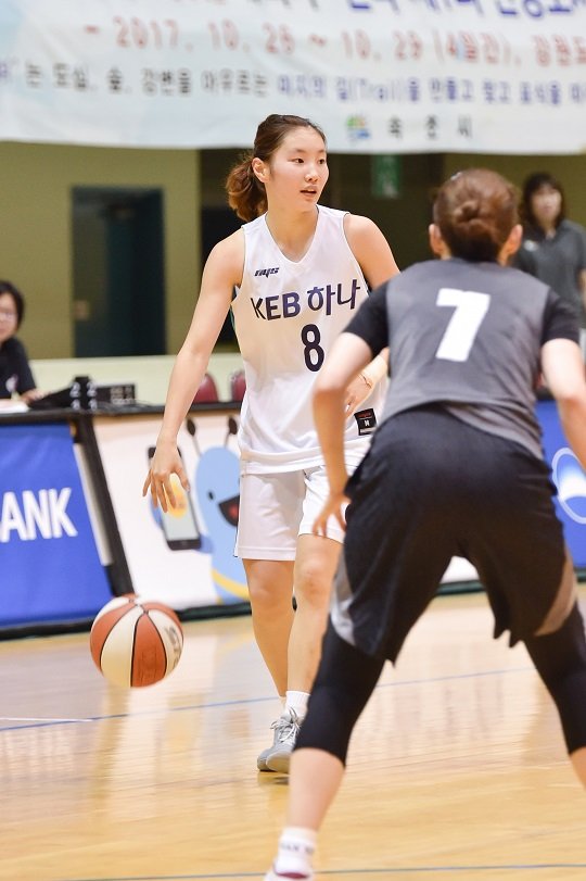 KEB하나, 신한은행에 신승…KB·KDB생명은 2승째 : 네이트 스포츠