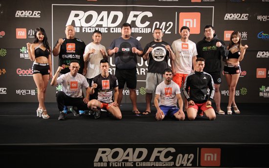 "안녕하십니까" 아닌 "안전하십니까"…로드 FC 042 말말말 : 네이트 스포츠