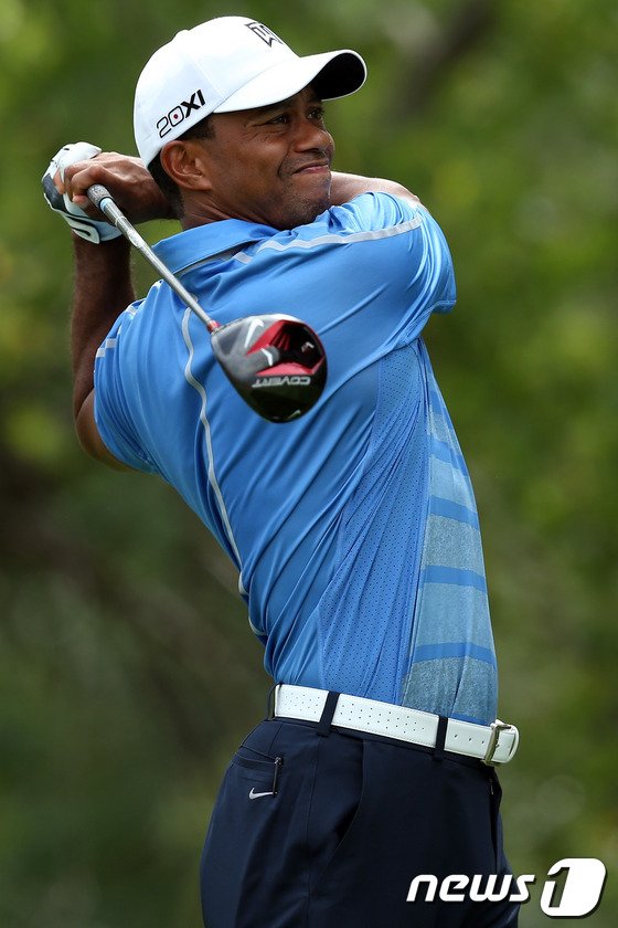 [PGA] 우즈, 바클레이스 1R 4언더파…공동 7위 : 네이트 스포츠