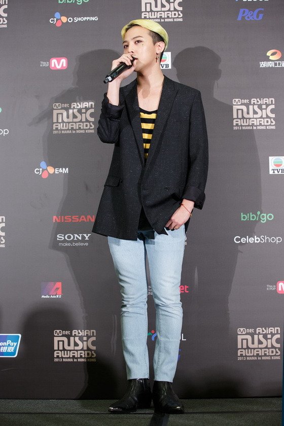 '2013 MAMA' 지드래곤, '올해의 가수' 등 4관왕 등극 : 네이트 연예