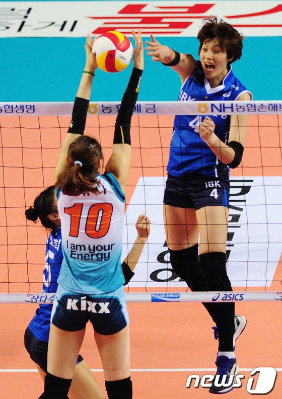 [프로배구] IBK기업은행 김희진 "메리크리스마스가 된 것 같네요" : 네이트 스포츠