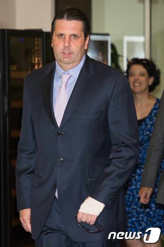 '메르스 간담회' 참석한 마크 리퍼트 : 네이트 뉴스