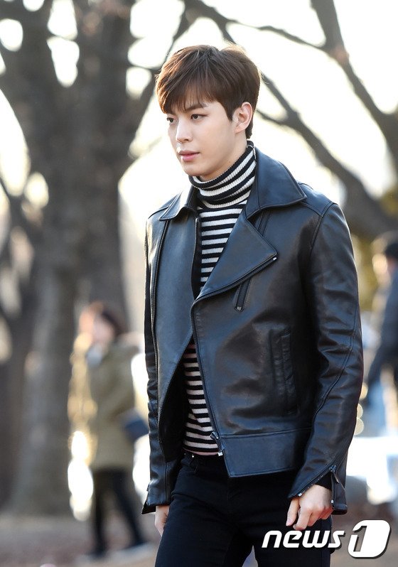 빅스 홍빈, '무림학교 마치고 가온으로~' : 네이트 연예