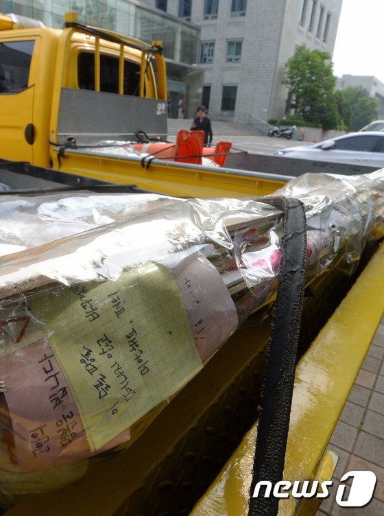 옮겨지는 강남역 묻지마 살인사건 추모 메세지 네이트 뉴스