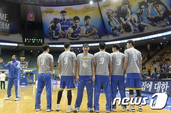 KBL 1000경기 기록 세운 주희정 : 네이트 스포츠