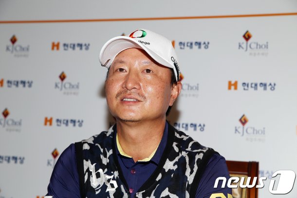 43세 황인춘, 7년만에 KPGA 우승 : 네이트 스포츠