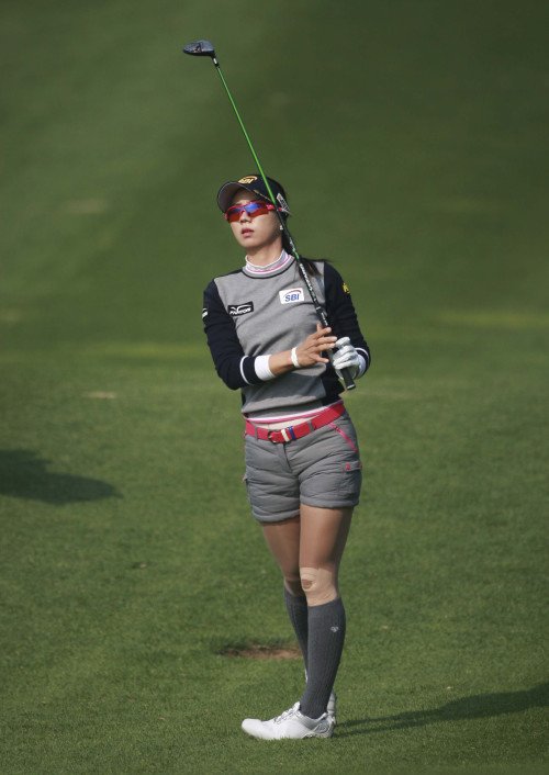 [KLPGA]허윤경, ADT캡스 챔피언십 선두 : 네이트 스포츠