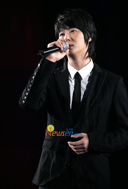 신혜성 측, MKMF 불참관련 엠넷-SG워너비에 불편한 심기 드러내 : 네이트 연예