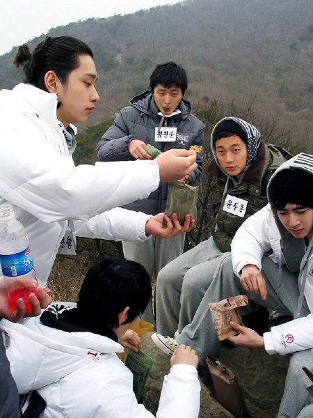 JYP 13인조 연습생 멤버탈락 시청자투표 전격 개시 : 네이트 연예