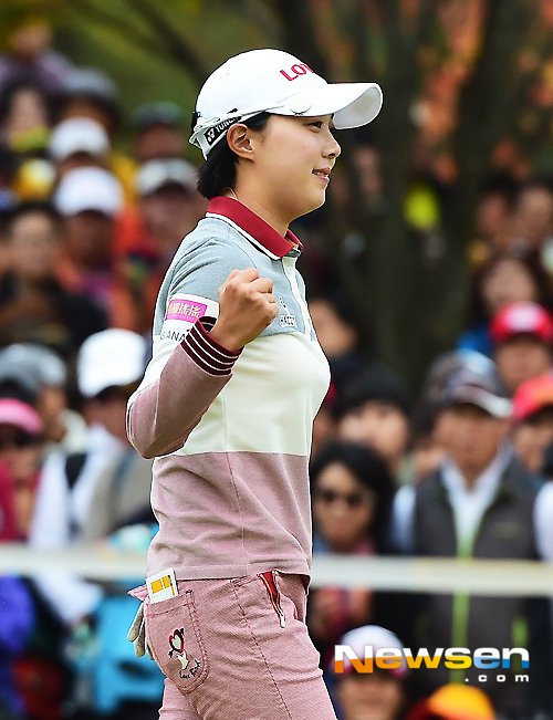 2014 KLPGA, 필드서 펼쳐진 연고전 '고려대 독주' : 네이트 스포츠