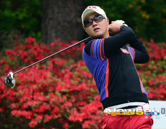 허인회, KPGA투어 개막전 연장 승부끝 승리…군인신분 첫우승 : 네이트 스포츠